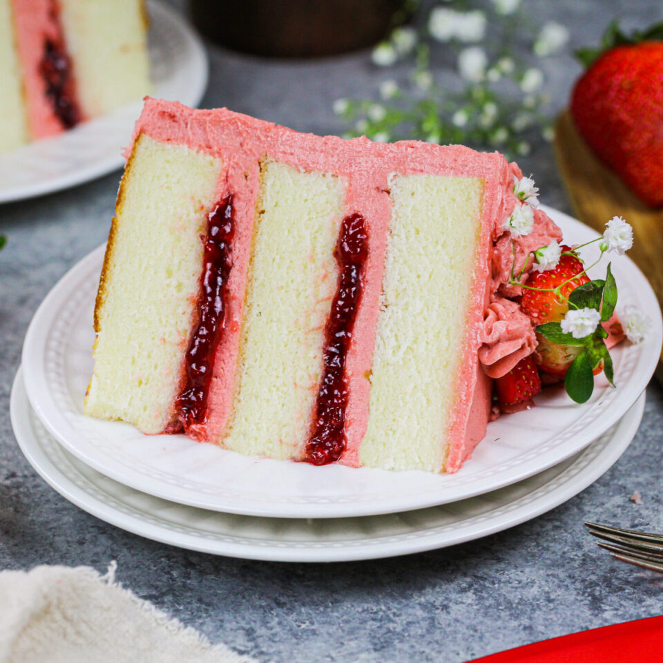 Vanilla Layer Cake Recipe: Delicious, One-Bowl Recipe