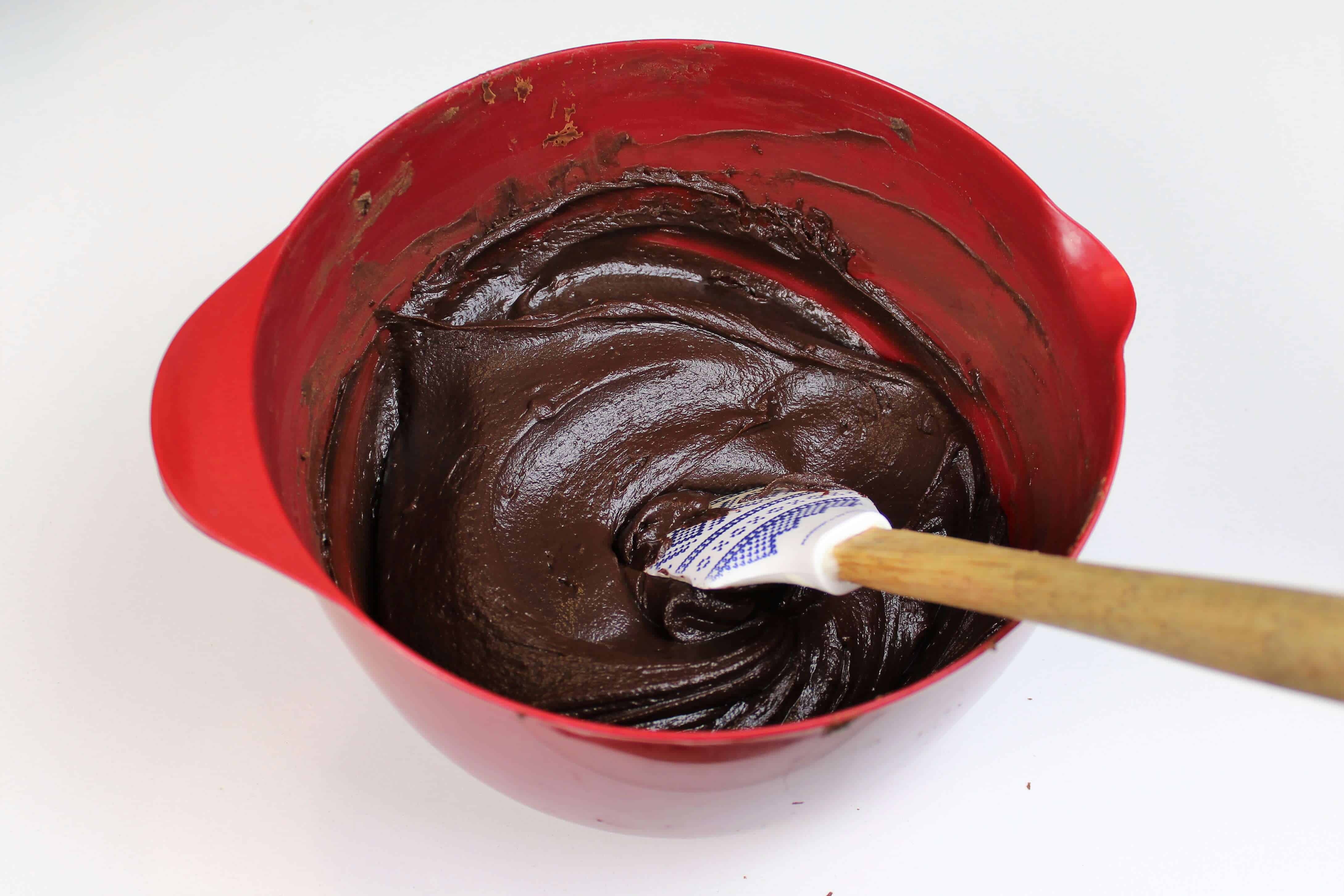 Chocolate Ganache "Frosting" - Chelsweets