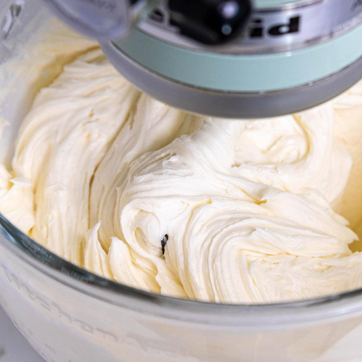 Buttercream Consistency Guide: Get the Perfect Consistency