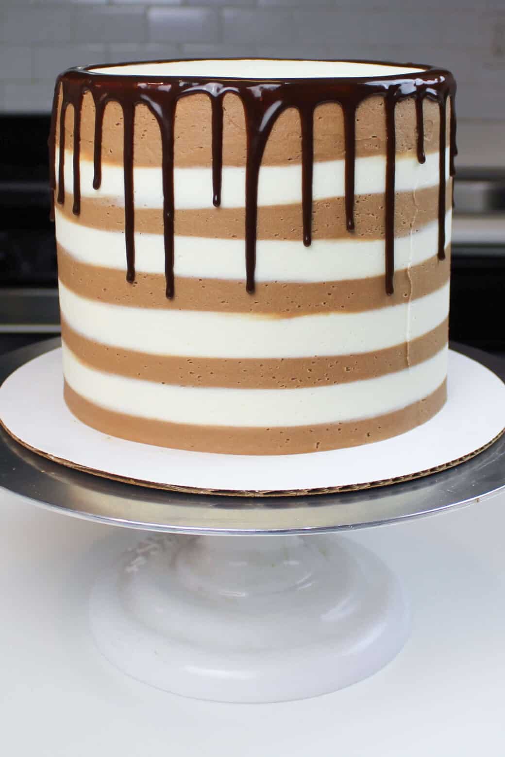 S'mores Cake: Fluffy Chocolate Cake with Marshmallow Frosting