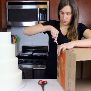 Making Your Own Wedding Cake - Is it a Good Idea??