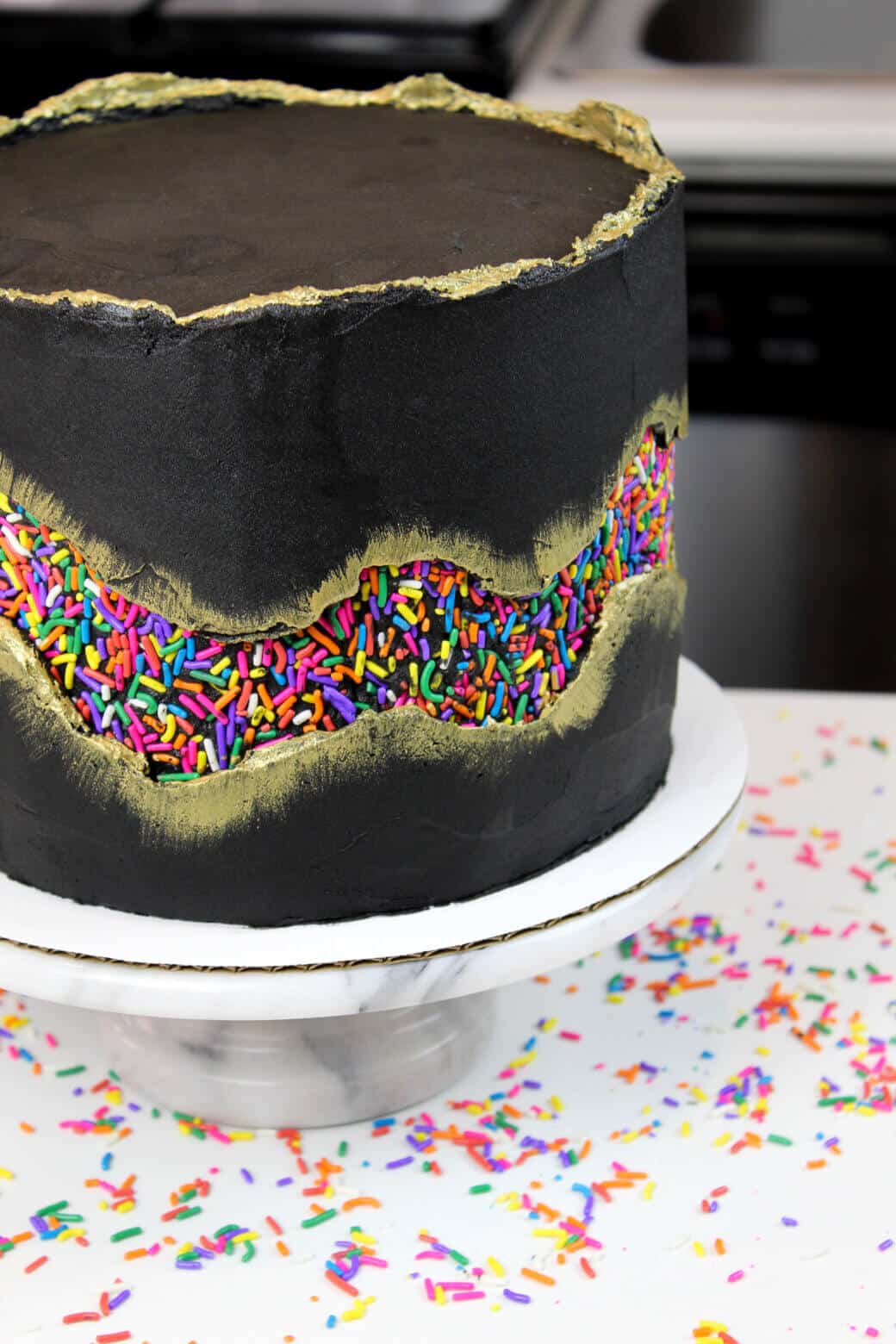 Sprinkle Fault Line Cake: Detailed Recipe and Tutorial