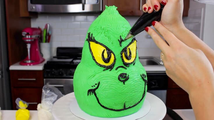 Grinch Cake: Detailed Tutorial and Delicious Recipe