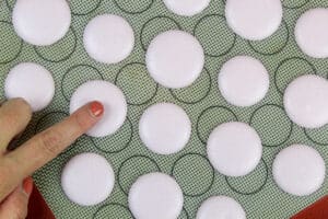 Italian Macarons: Detailed Recipe & Step by Step Tutorial - Chelsweets