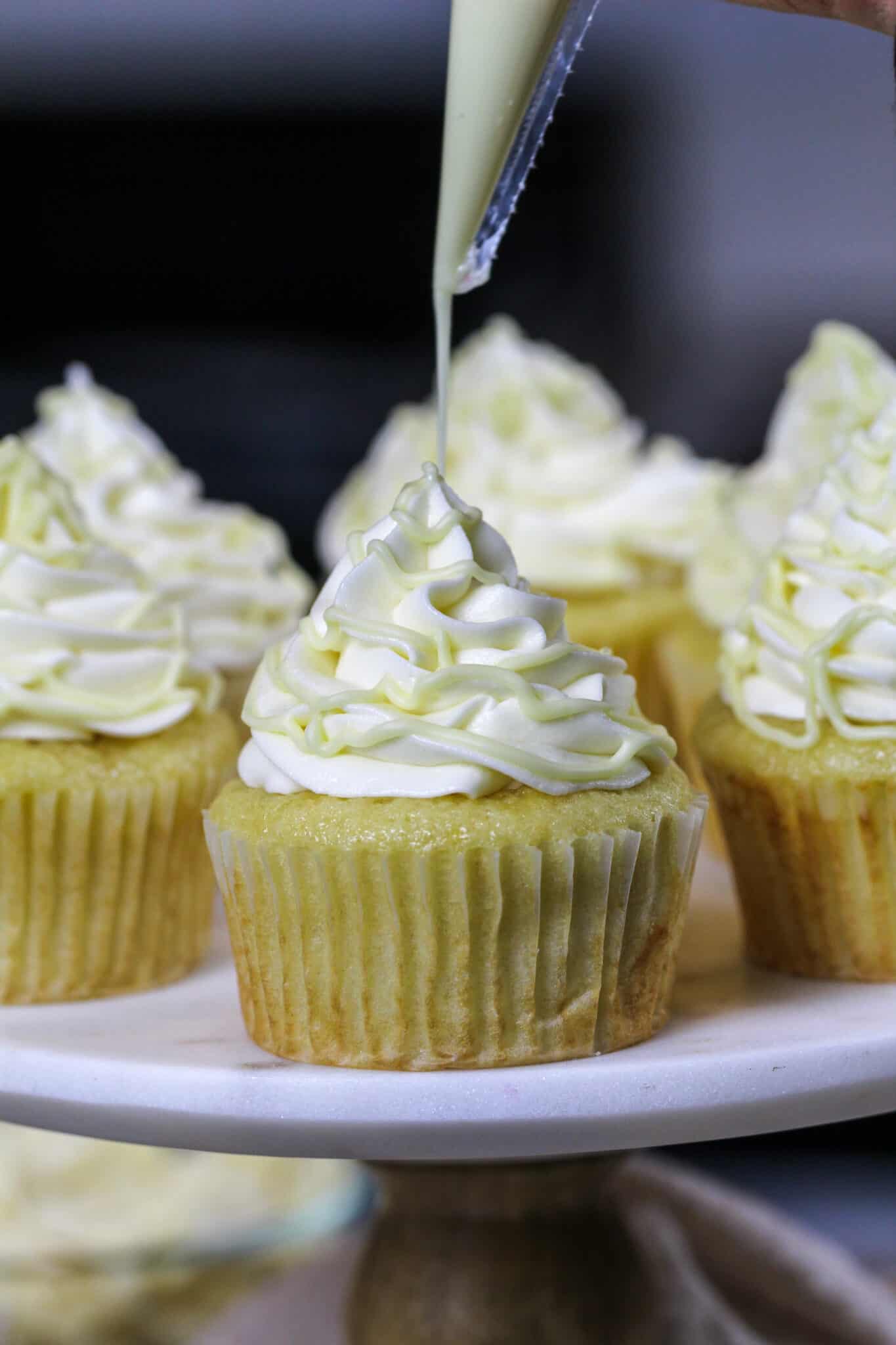 White Chocolate Cupcakes with White Chocolate Ganache Filling