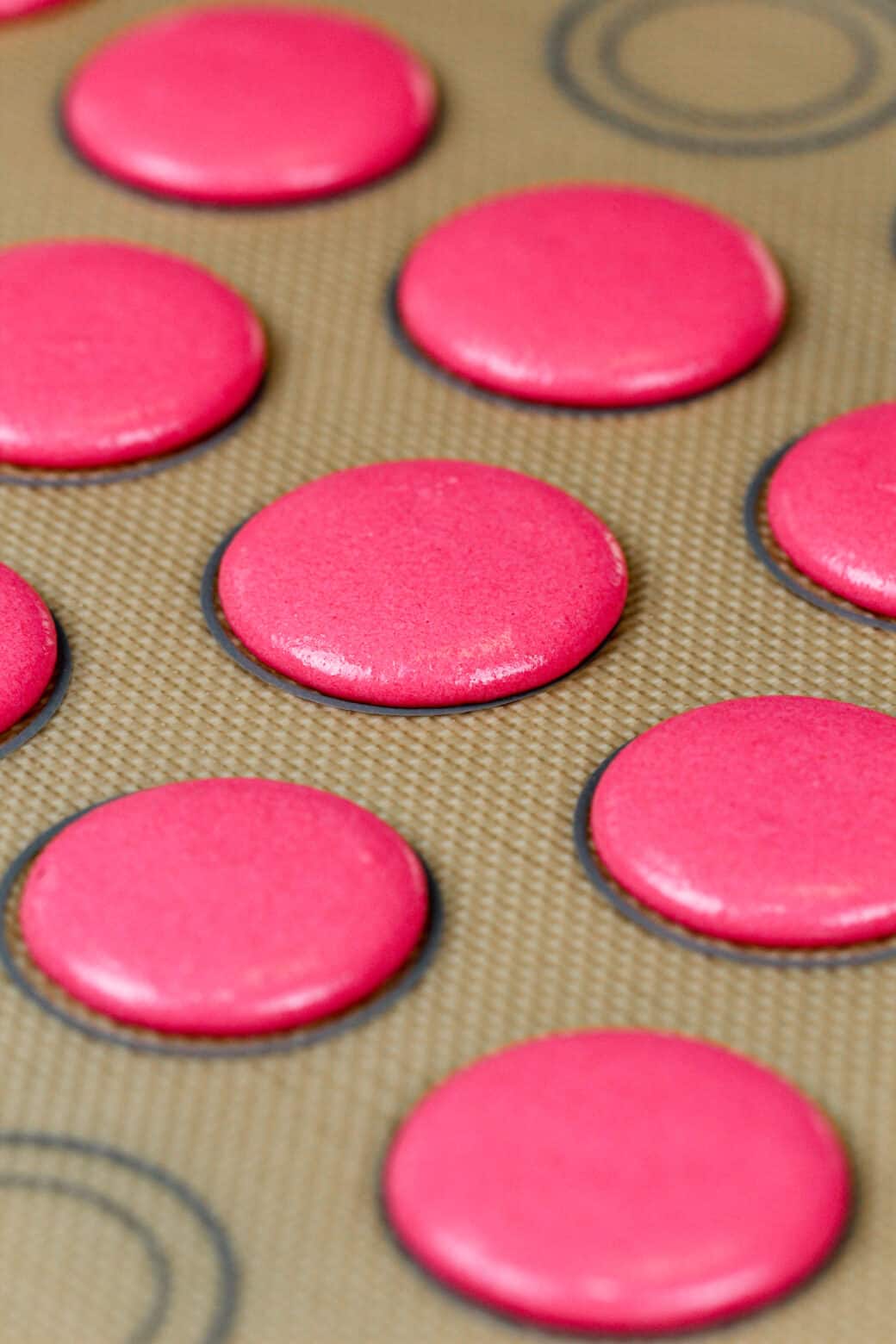 Raspberry Macarons: Step by Step Recipe & Tutorial