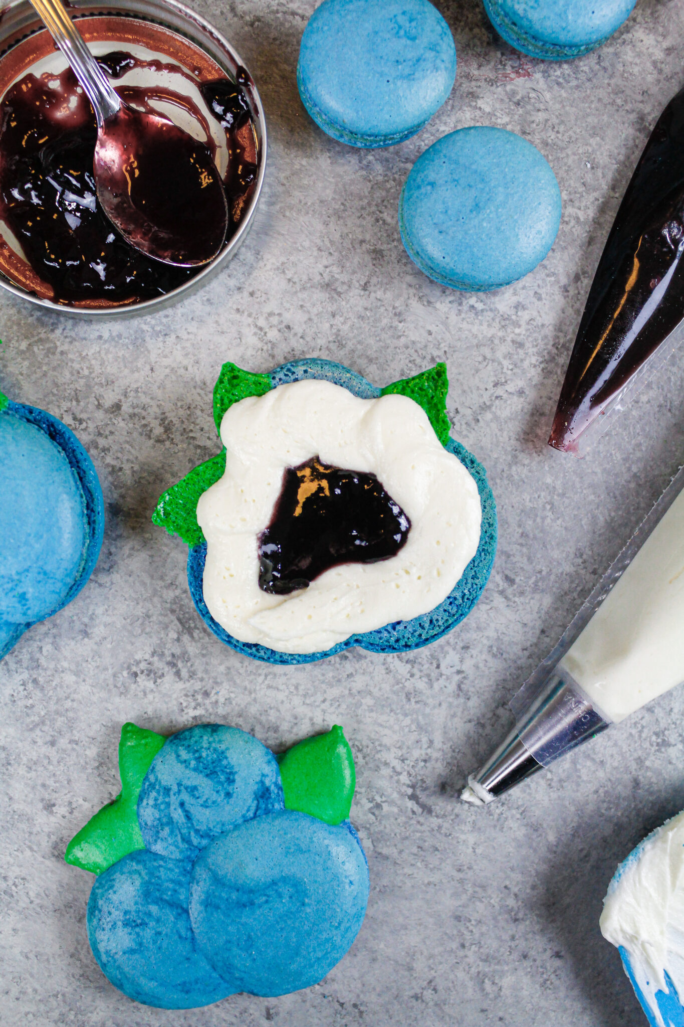 Blueberry Macarons: Step-by-Step Recipe and Video Tutorial