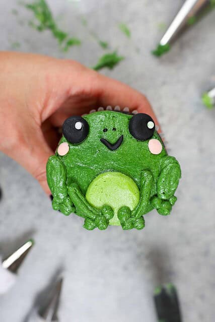Frog Cupcakes: Easy Recipe & Step-by-Step Tutorial
