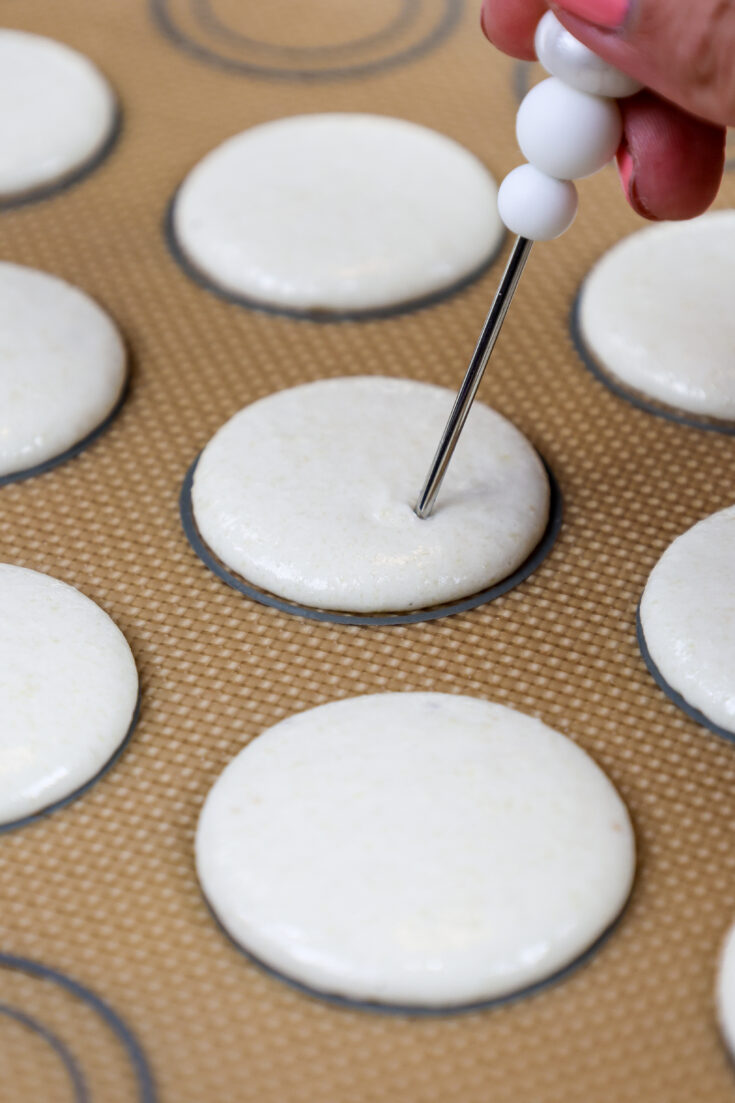 Vanilla Macaron Recipe with Video Tutorial - Chelsweets