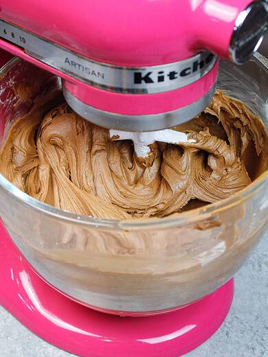 Chocolate Buttercream - Easy Recipe Ready in Minutes!!