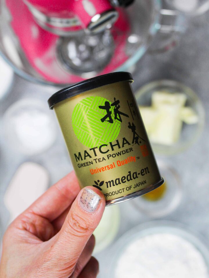 Matcha Buttercream: Easy, 6-Ingredient Recipe - Chelsweets
