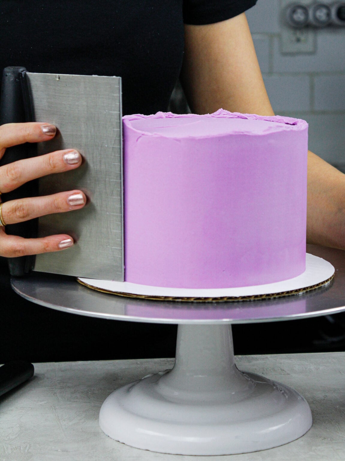 How to Frost a Cake Smoothly: Step-by-Step Tutorial & Video