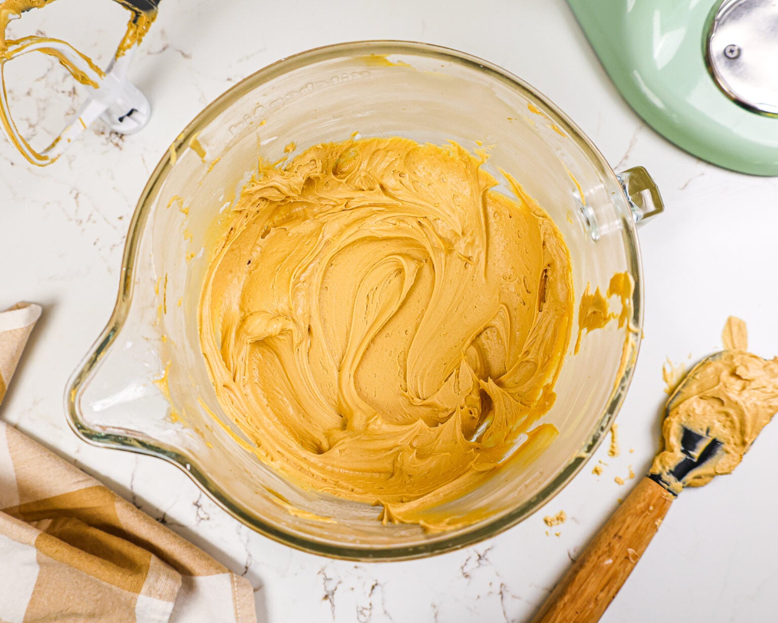 Coffee Buttercream: Easy, 6-Ingredient Recipe Ready in Minutes