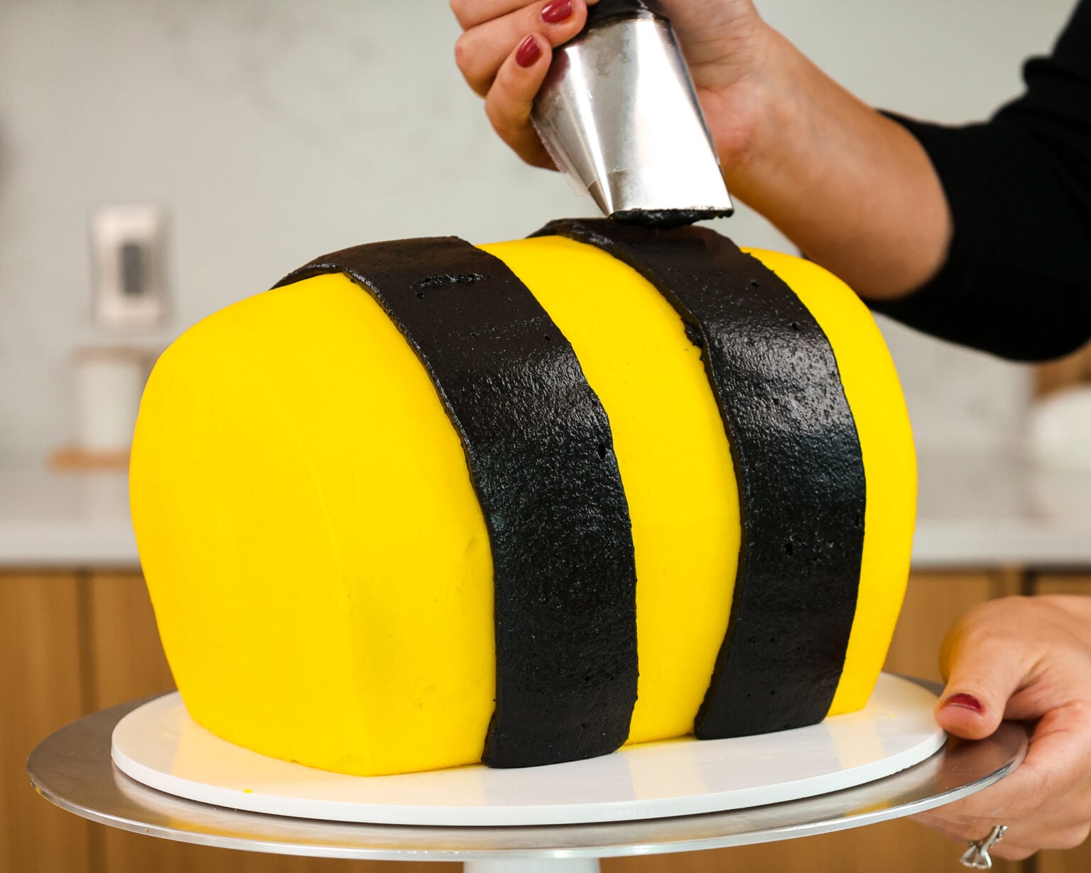Bumblebee Cake: Recipe & Step-By-Step Tutorial