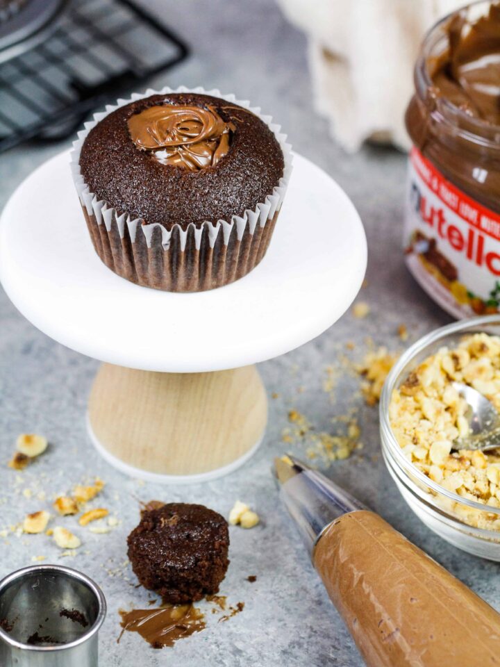 Nutella Cupcakes: Fluffy Chocolate Cupcakes w/ Nutella Frosting