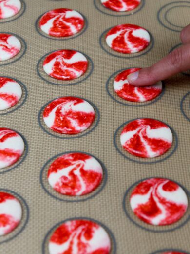 Peppermint Macarons with Whipped White Chocolate Ganache Filling