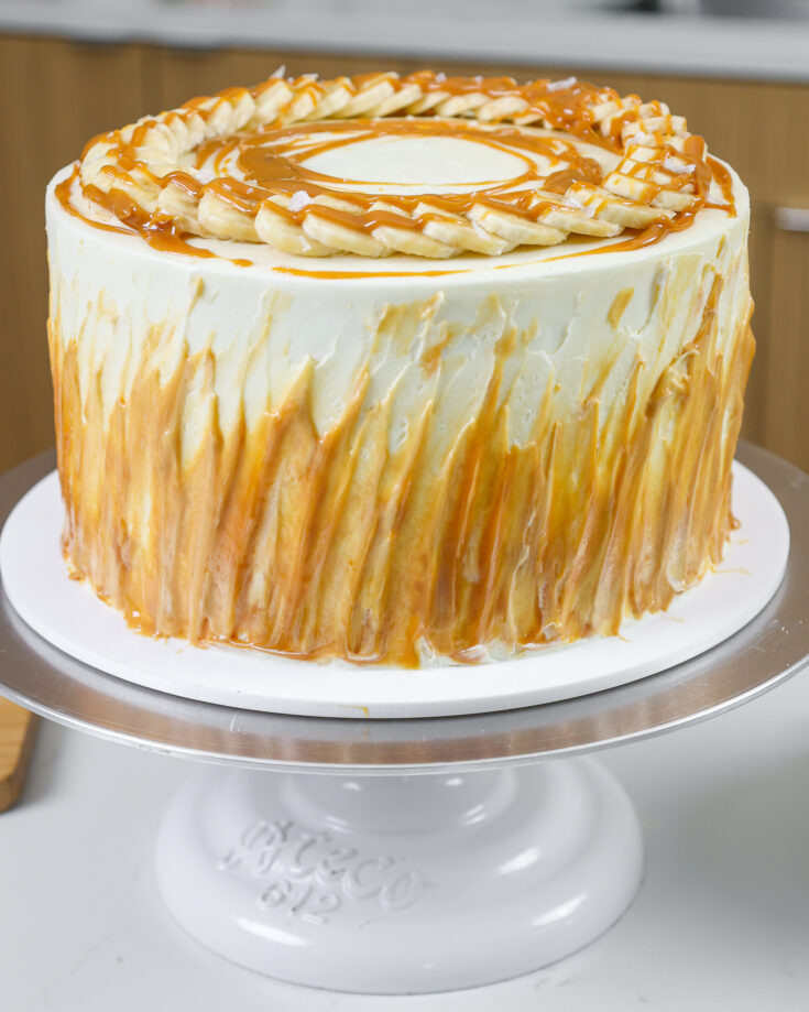 Banoffee Cake: Fluffy Banana Cake with Toffee Filling