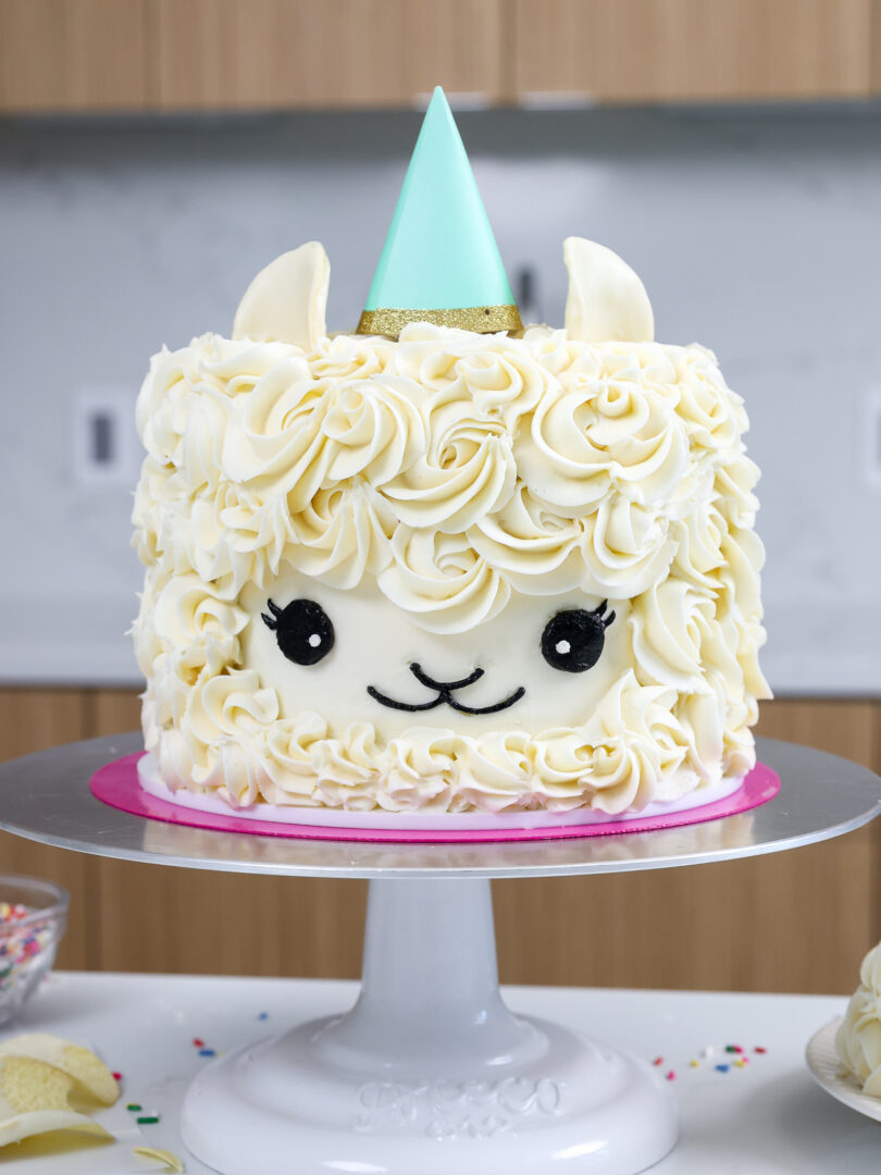 Easy Llama Cake: Delicious Recipe & Step-By-Step Tutorial