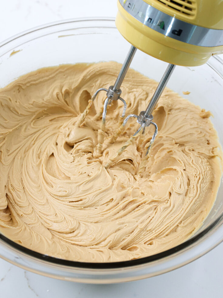 Salted Caramel Frosting: Delicious Recipe from Scratch