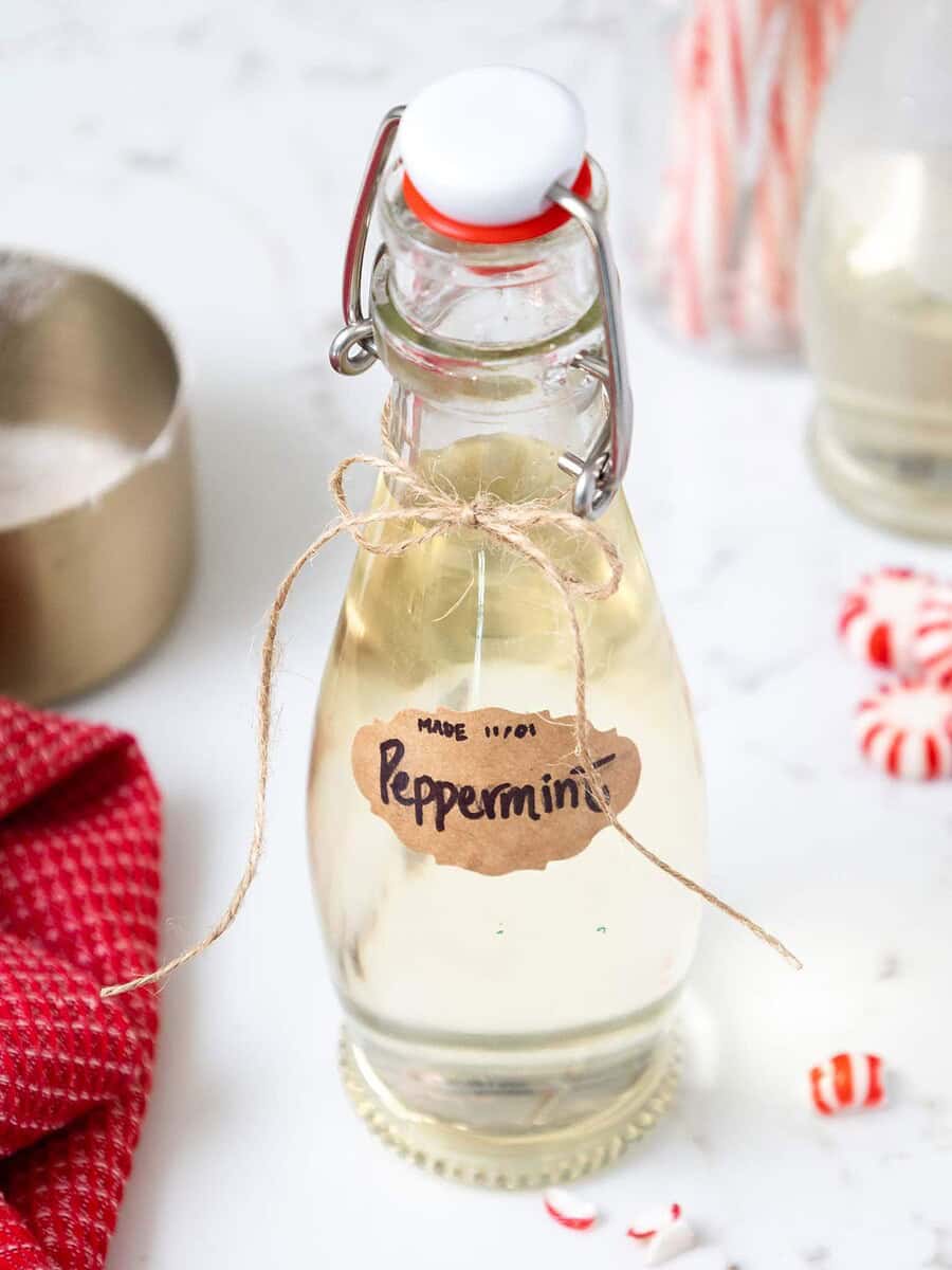 Peppermint Simple Syrup: 3-Ingredient Recipe Ready in Minutes