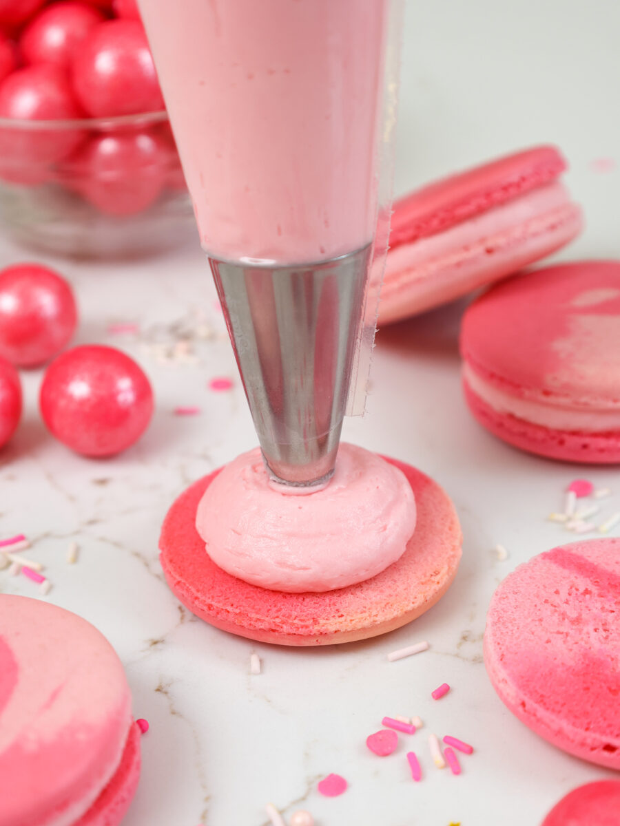 Bubblegum Macarons: Recipe & Step-By-Step Tutorial