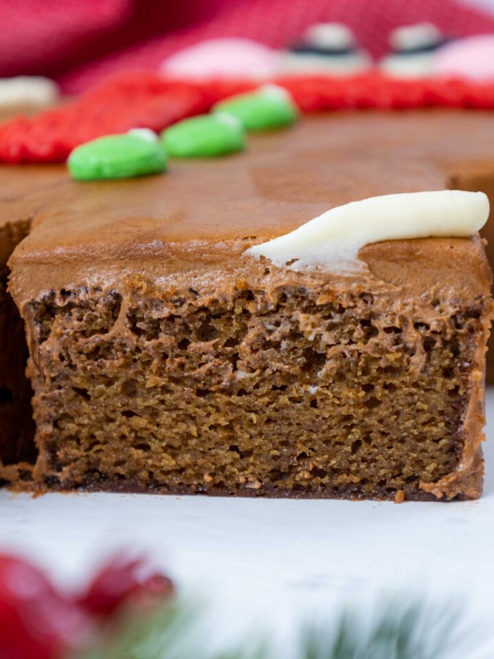 Gingerbread Man Cake: Delicious & Easy Sheet Cake Recipe