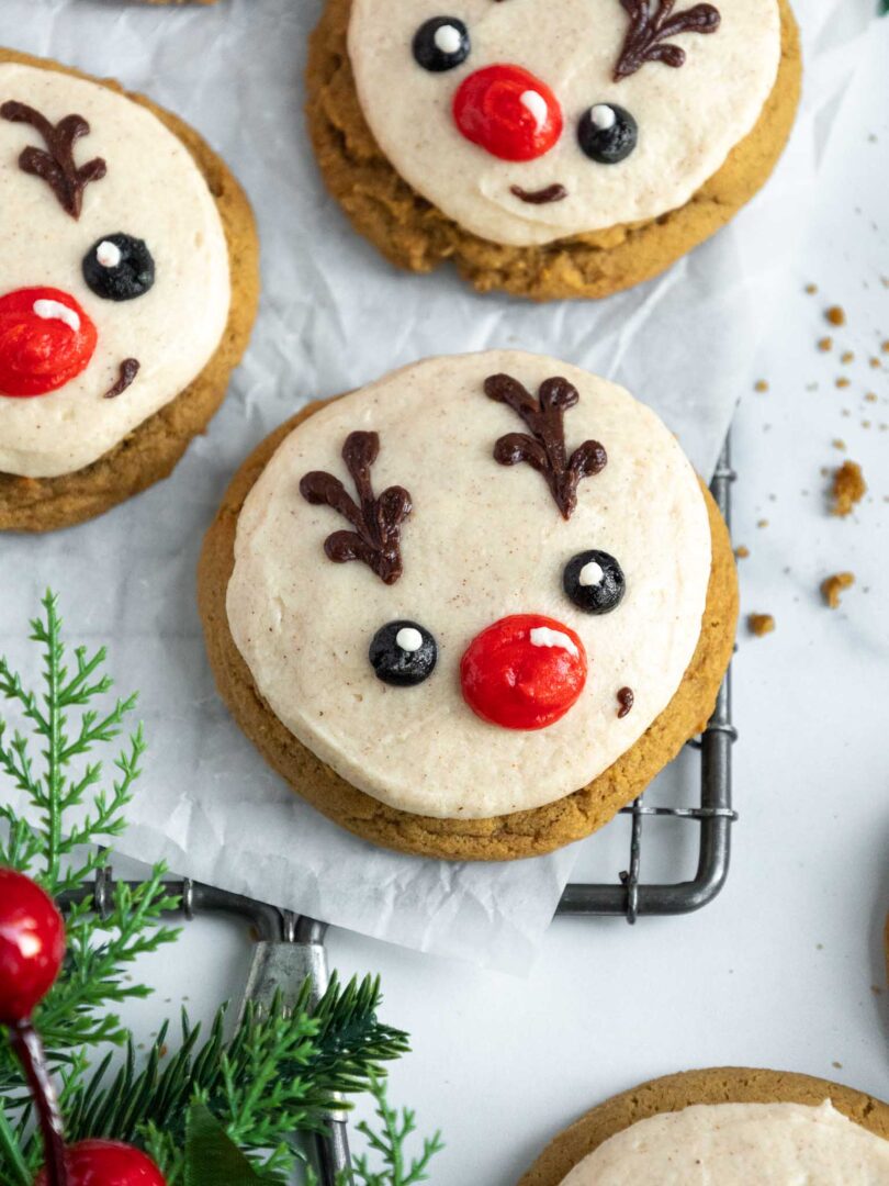 Gingerbread Reindeer Cookies: Easy, Delicious Recipe