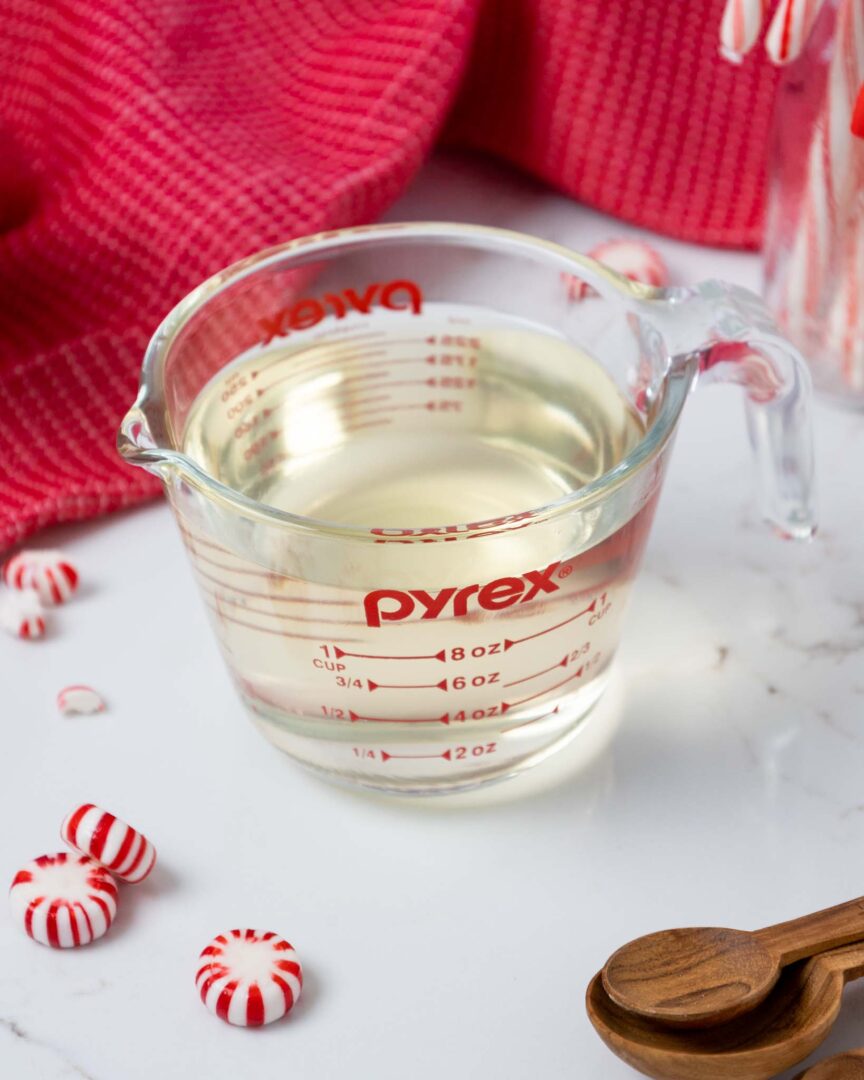 Peppermint Simple Syrup: 3-Ingredient Recipe Ready in Minutes