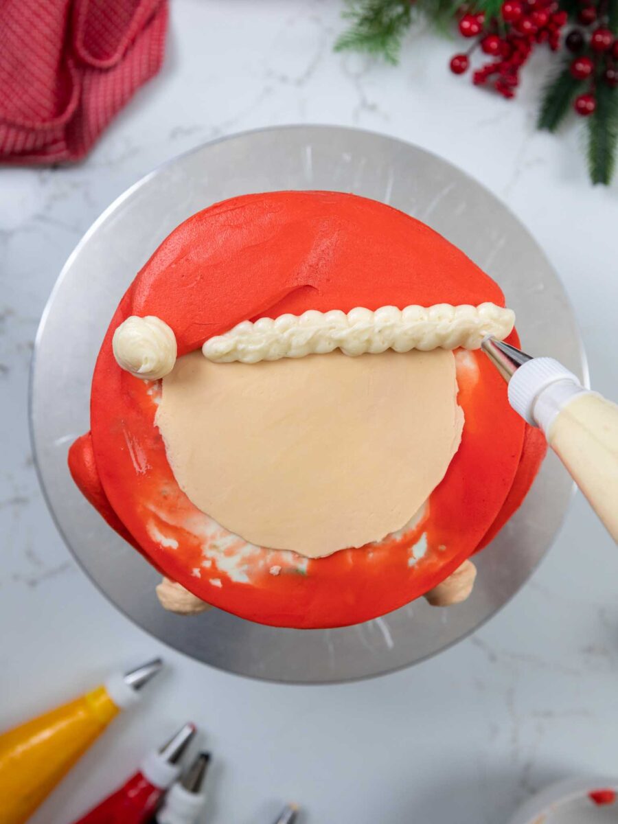 Santa Cake: Easy & Delicious Buttercream Cake Recipe