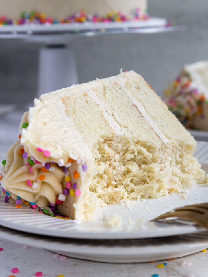 Vanilla Layer Cake Recipe: Delicious, One-Bowl Recipe