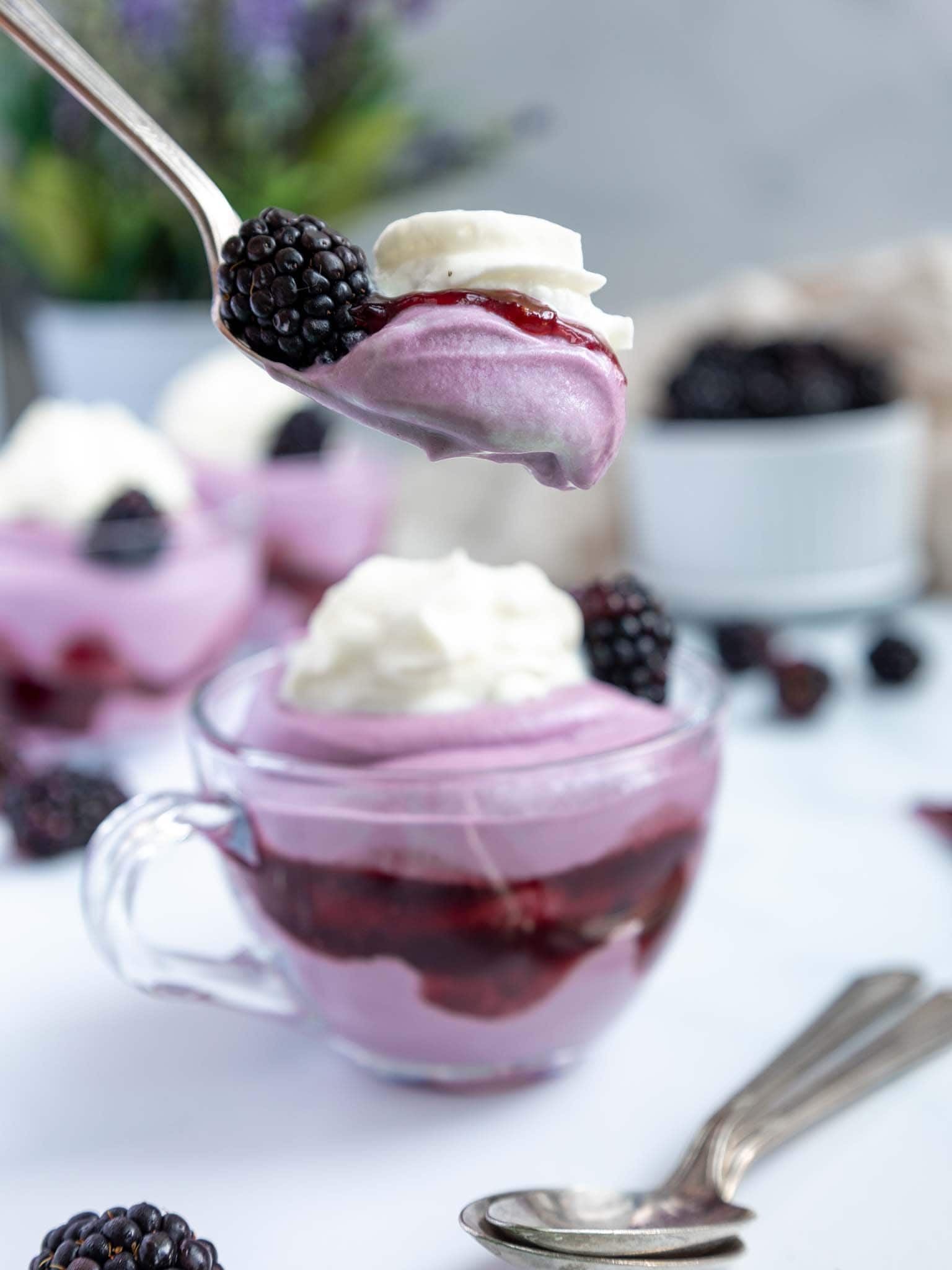 Blackberry Mousse: Easy, 6-Ingredient Recipe