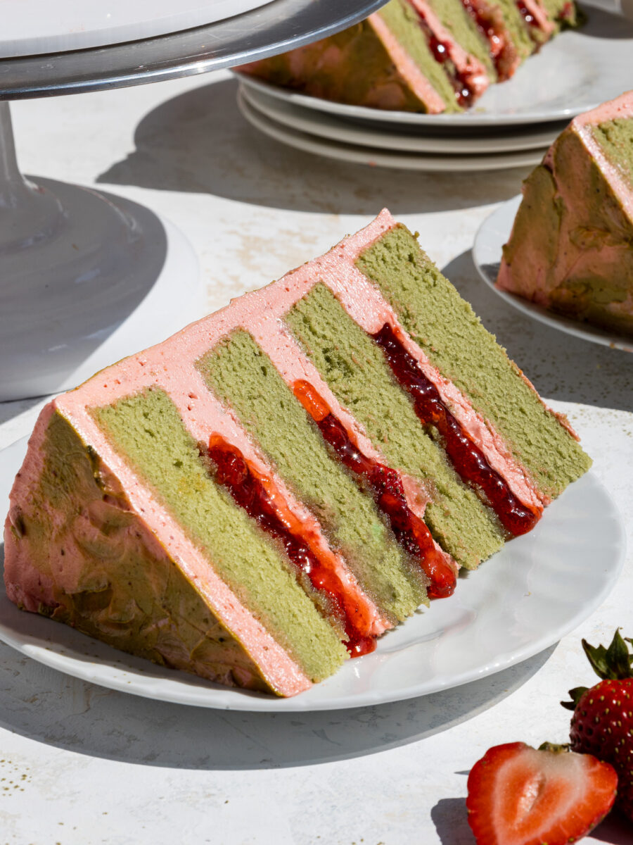 Strawberry Matcha Cake Recipe - Chelsweets