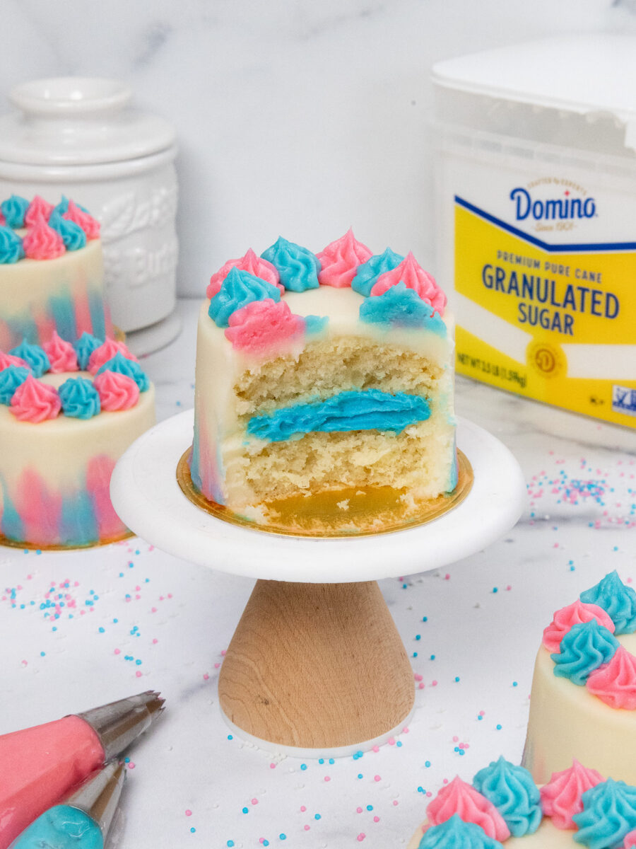 Mini Gender Reveal Cakes - Adorable Dessert Idea
