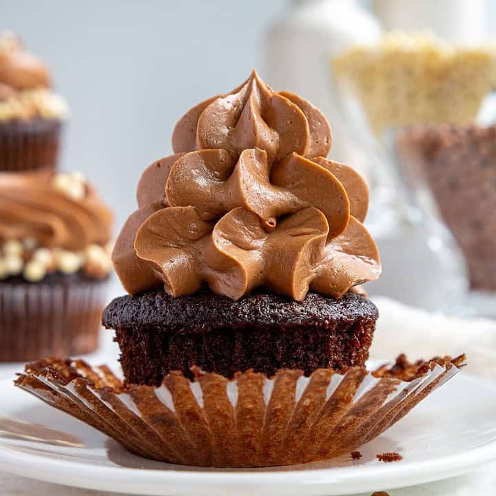Not Too Sweet Chocolate Frosting: Delicious & Fluffy