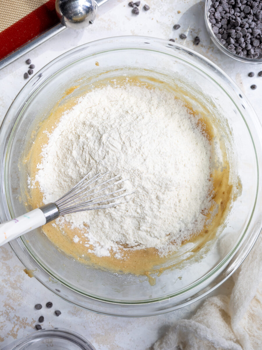 Mini Chocolate Chip Cookies: Delicious, Bite-Sized Recipe