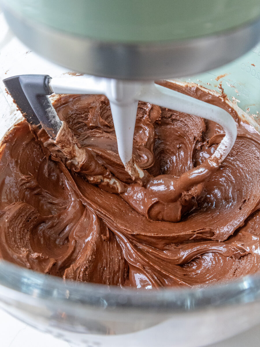 Chocolate Royal Icing Recipe: Easy, 4-Ingredient Recipe
