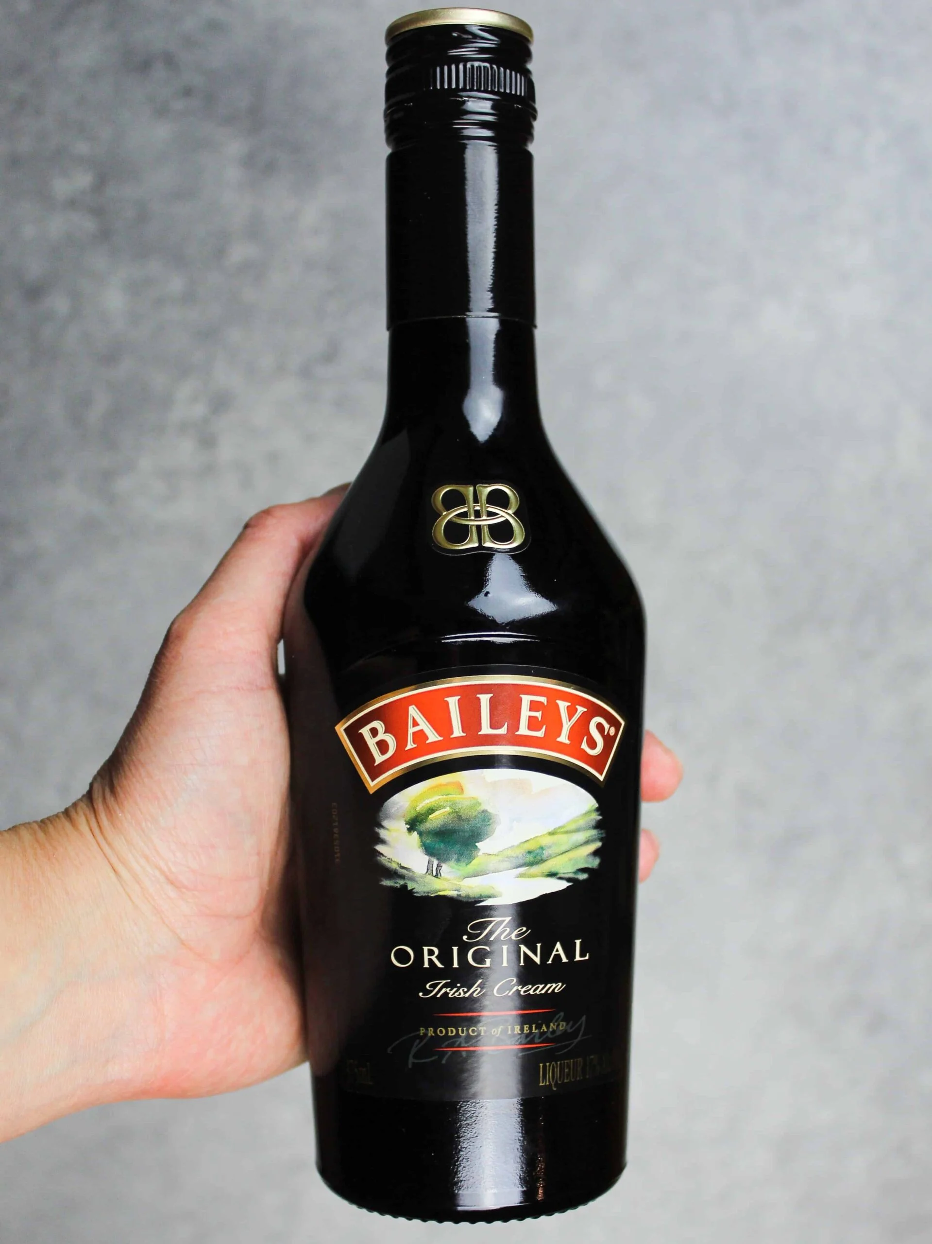 Baileys Frosting - The Best Boozy Buttercream Recipe